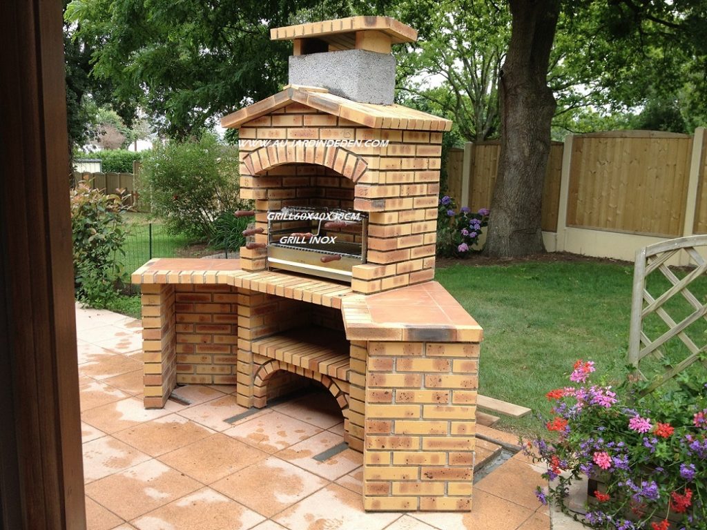 BARBECUE D’ANGLE EN BRIQUE RUSTIQUE LÉOPARD L-J 39-A | Au Jardin D'eden