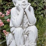STATUE EN PIERRE RECONSTITUÉE ENFANTS PENSIF 2-A | Au Jardin D'eden